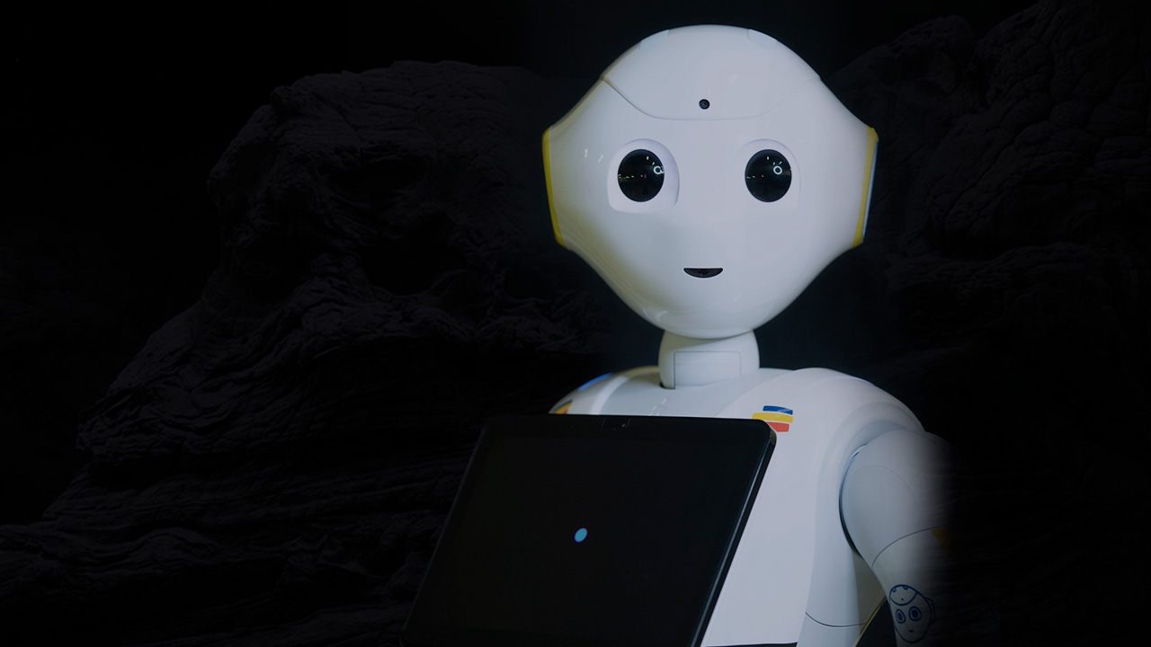 ÓPERA, EL ROBOT UNIANDINO AMIGABLE Y DILIGENTE